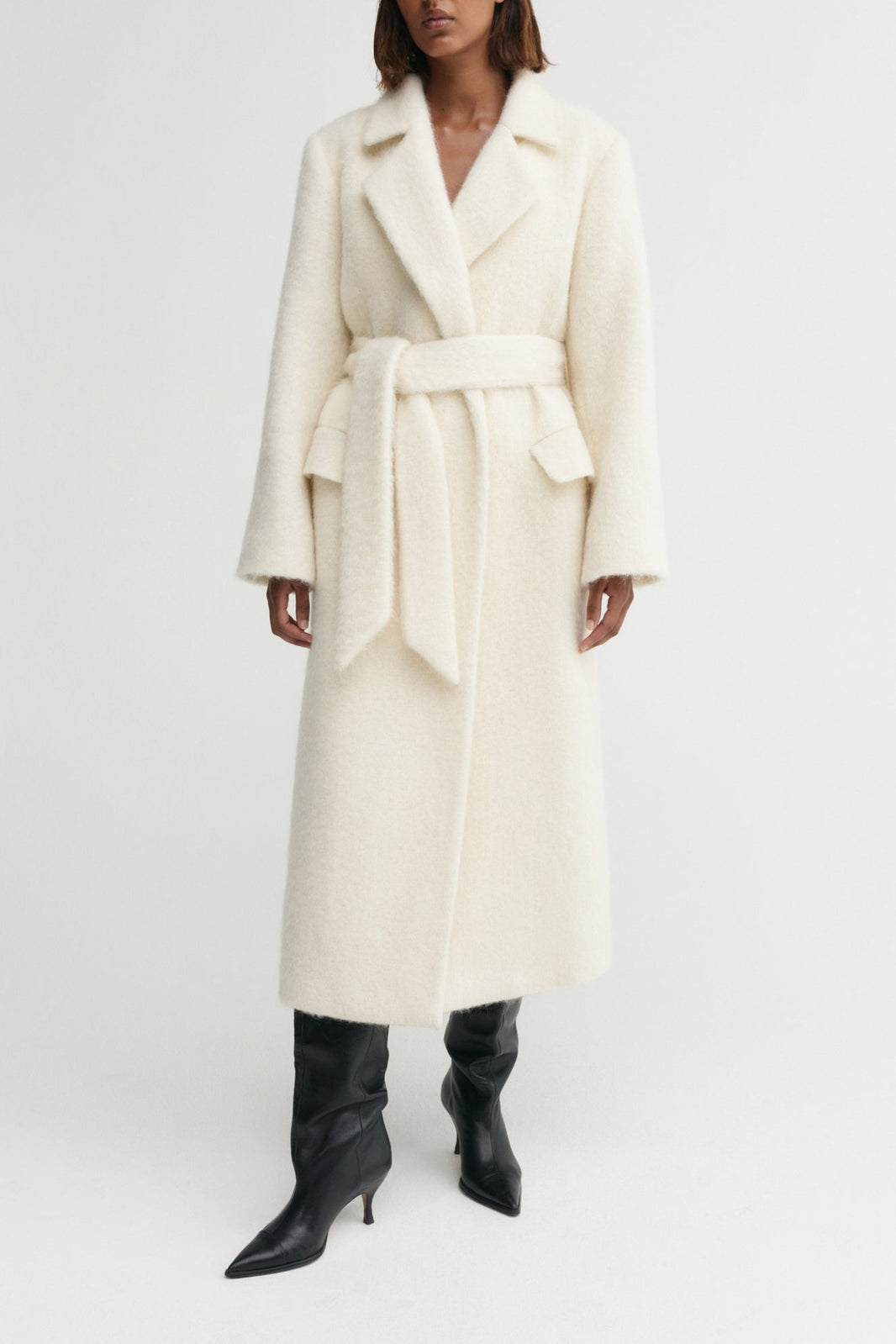 Almada Label – anitahass.com